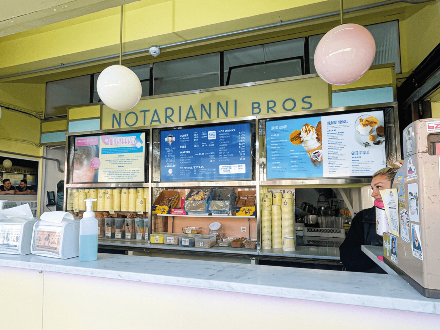 LED Menu Boards & Digital Menu Signs | Scanlite